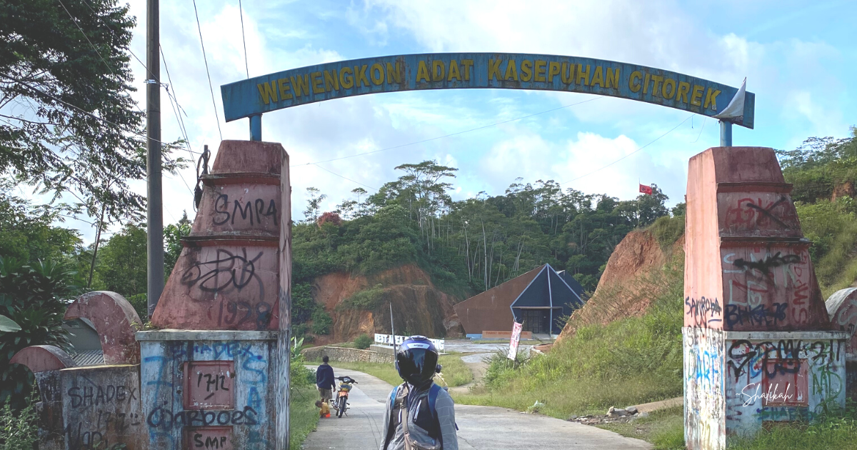 Menuju Negeri di Atas Awan: Citorek, Banten - www.shalstory.com